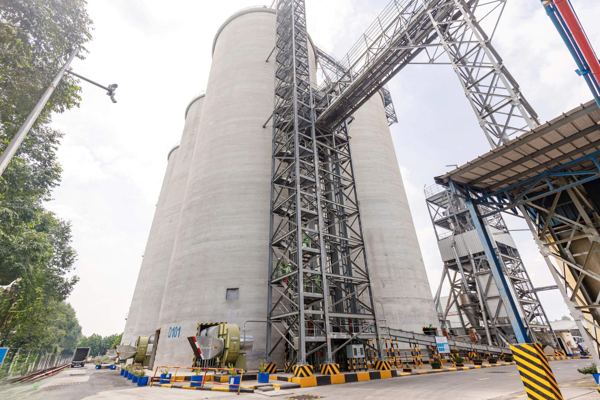J-System: Giải pháp tuần hoàn khí khử trùng cho silo lớn